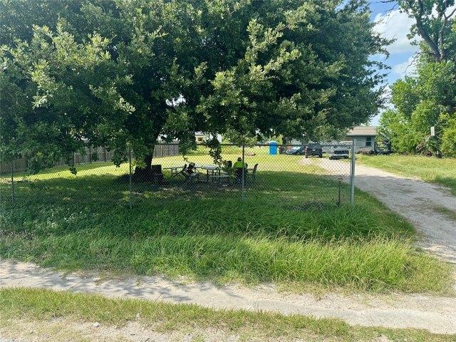 762 Junell St, Houston, TX 77088