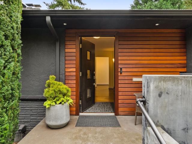762 lake forest dr