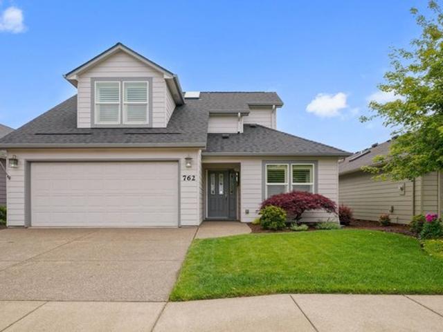 762 SE Saint Andrews Ln, Dallas, OR 97338