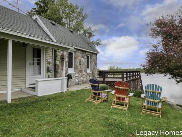 762 Parkwood Dr, Six Lakes, MI 48886