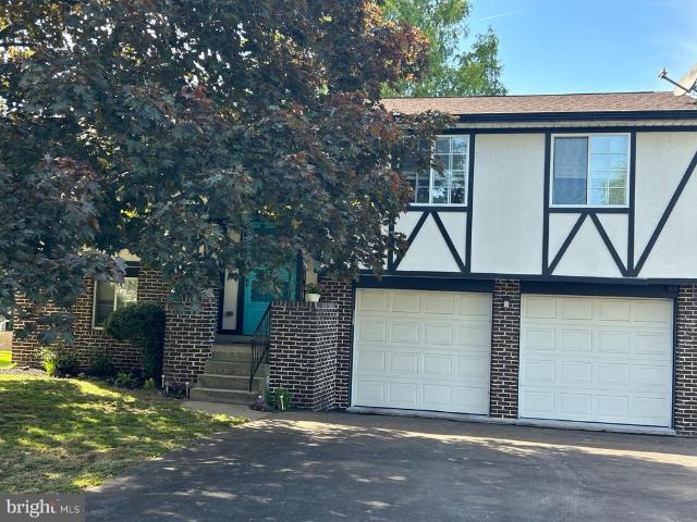 762 Tamarack Trail