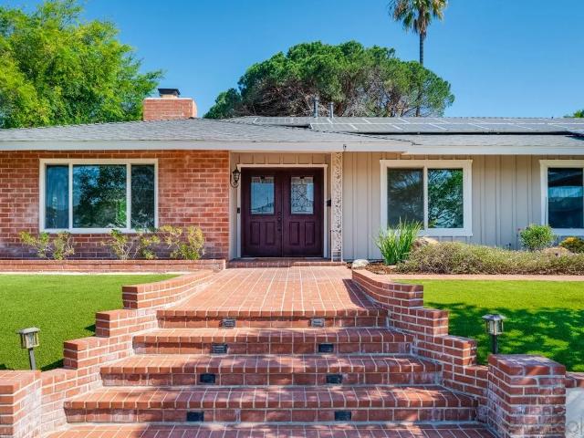 7634 Flag Lake St, San Diego, CA 92119 | MLS #260008 | Compass