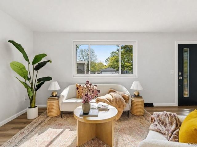 7637 Quay St, Arvada, CO 80003