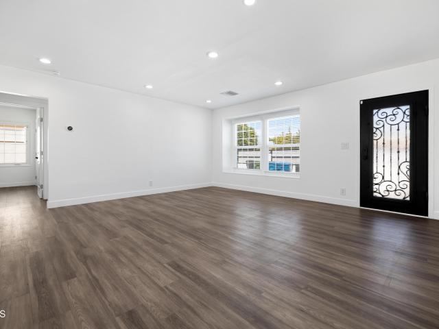 7637 Radford Ave, North Hollywood, CA 91605 | MLS #P1 24613 | Compass