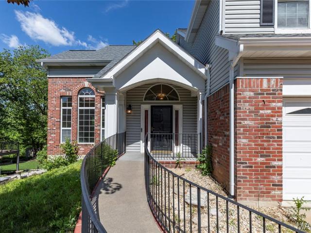 7637 River Walk Ct, St. Louis, MO 63129 | MLS #26025 | Compass