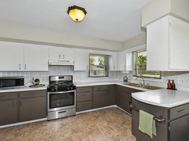 7637 th Ave
