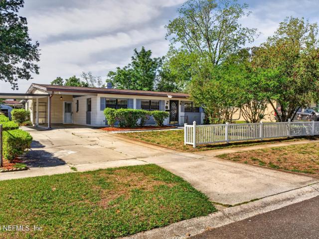 7638 Crest Dr N, Jacksonville, FL 32221 | MLS #2142