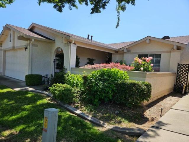 7638 Suncountry Ln, Sacramento, CA 95828