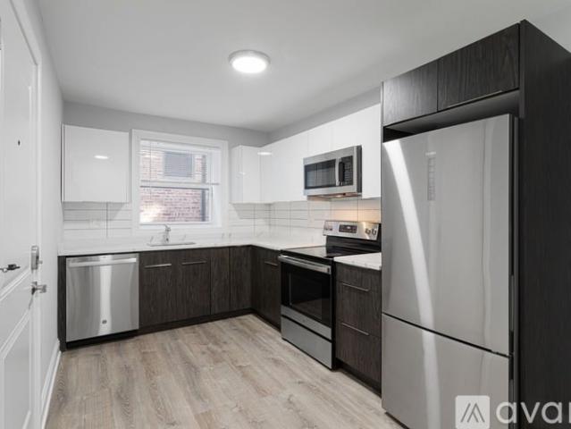7630 N Eastlake Terrace, Unit 2W 7630 N Eastlake Terrace, Unit 2W