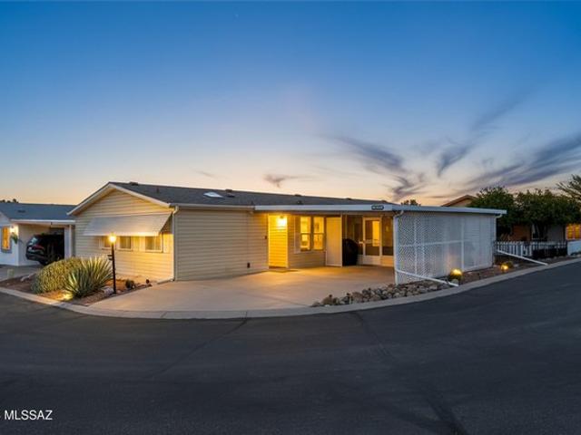 7630 W Edgestone St, Tucson, AZ 85735