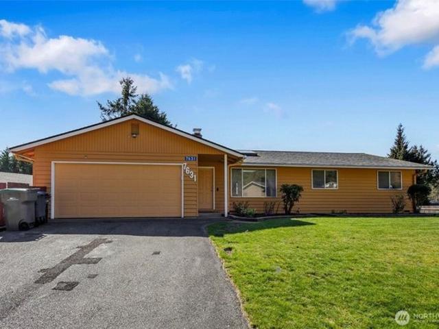 7631 Buckthorn Dr NE, Bremerton, WA 98311