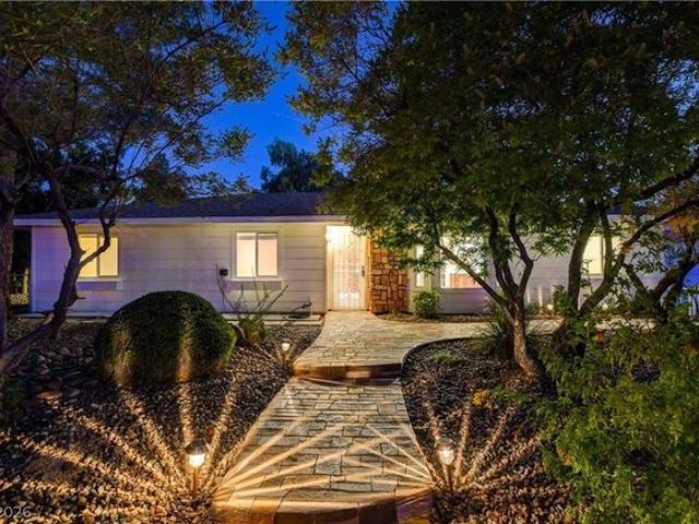 7631 Bermuda Rd, Las Vegas, NV 89123