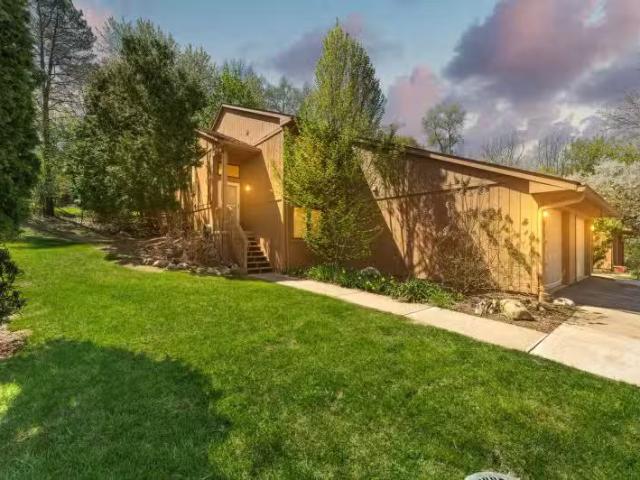 7631 Cottonwood Ln #12, Dexter, MI 48130 MLS 25019175