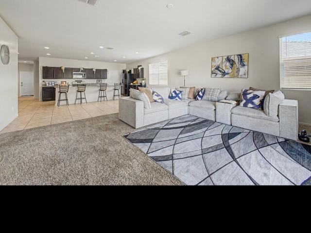 7631 W MIAMI Street