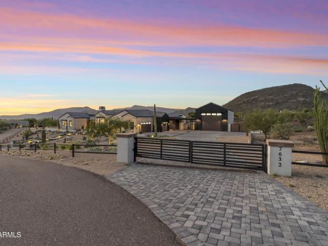 7632 E Grapevine Road