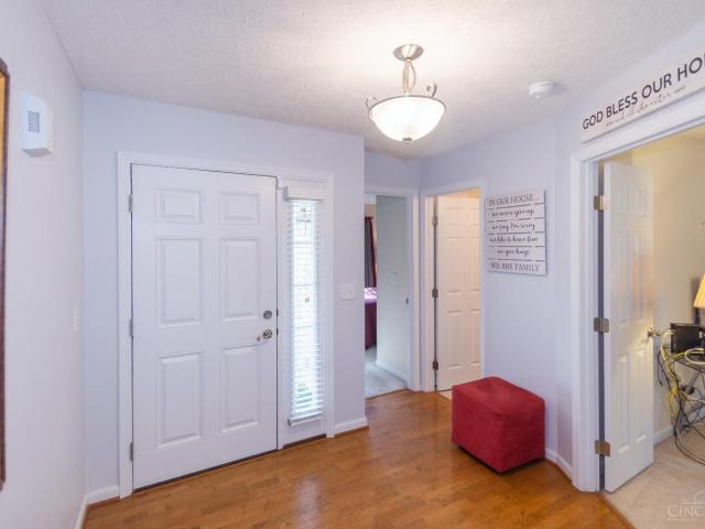 7633 Sandstone Trail