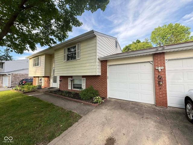 7633 Snowflake Drive
