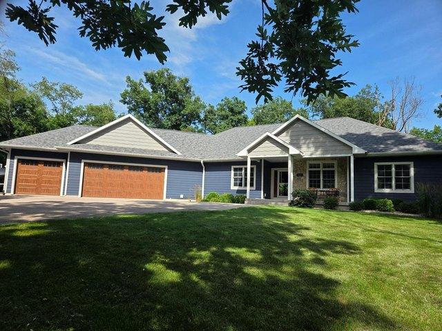 763 Coyote Ct, Deerfield, WI 53531