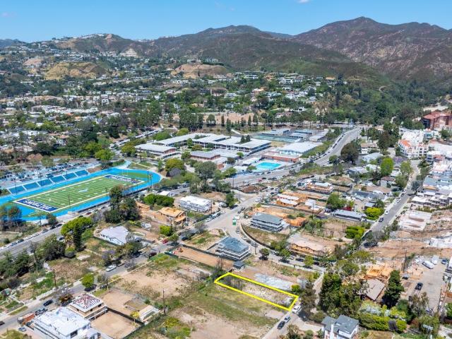 763 Haverford Ave, Pacific Palisades, CA 90272 | MLS #26720 | Compass