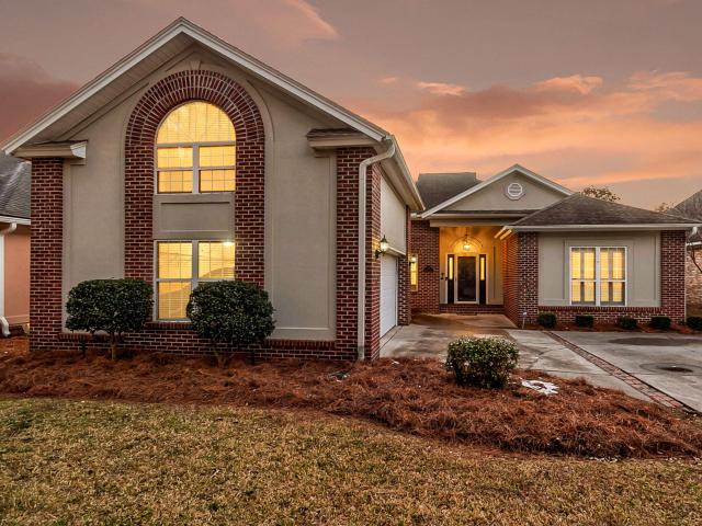 763 Hamlet Circle