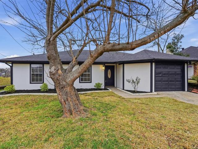 763 Lakeside Drive