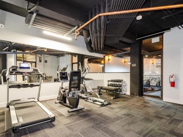 7645 N Sheridan Rd Studio Apartment for Rent at 7645 N Sheridan Rd, Chicago, IL 60626 Rogers Park