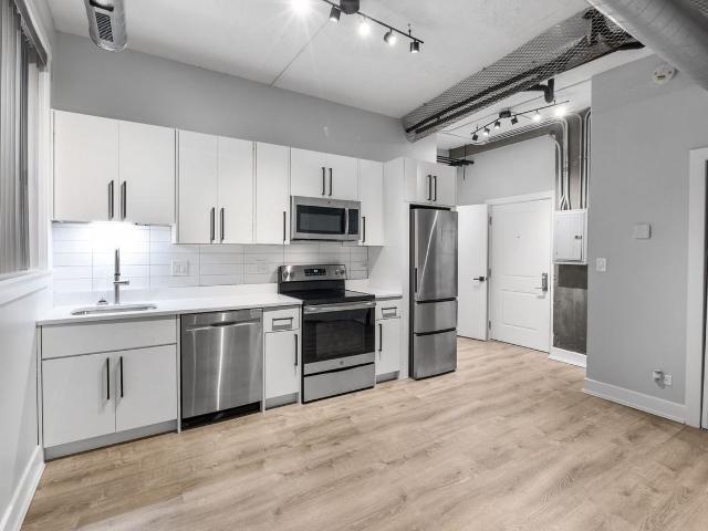 7645 N Sheridan Rd Studio Apartment for Rent at 7645 N Sheridan Rd, Chicago, IL 60626 Rogers Park