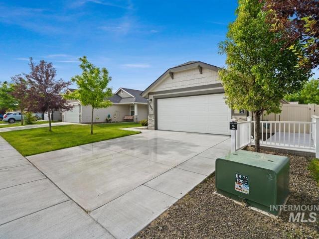 7645 E Declaration Dr