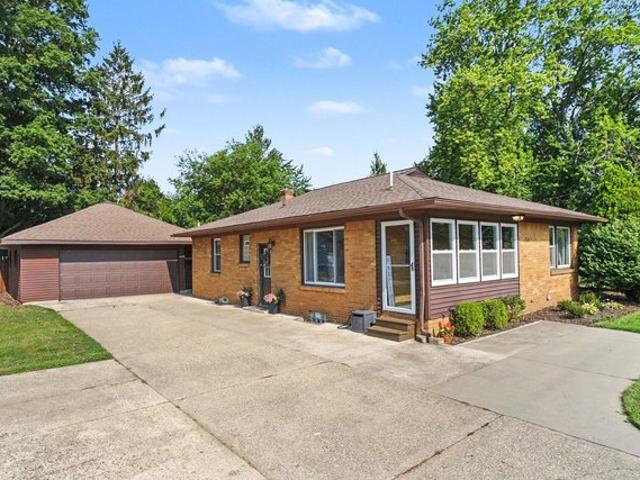 7645 Hazel Dr, Jenison, MI 49428