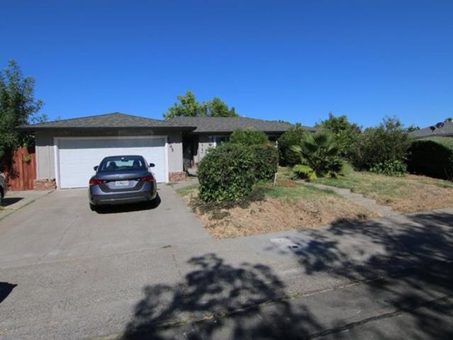 7645 Prescott Way, Sacramento, CA 95823