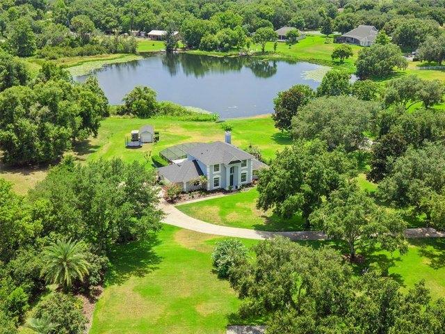 7648 Lake Angelina Dr, Mount Dora, FL 32757
