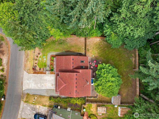 7649 Kittiwake Dr. SE