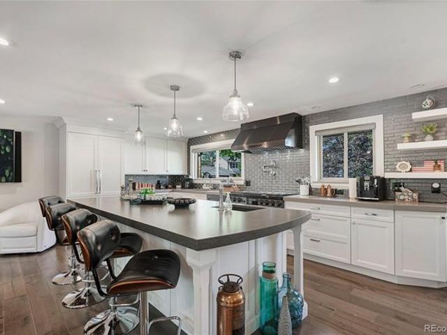 7649 S Cedar Cir, Littleton, CO 80120