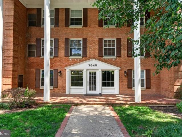 7640 Provincial Dr Apt 112, McLean, VA 22102