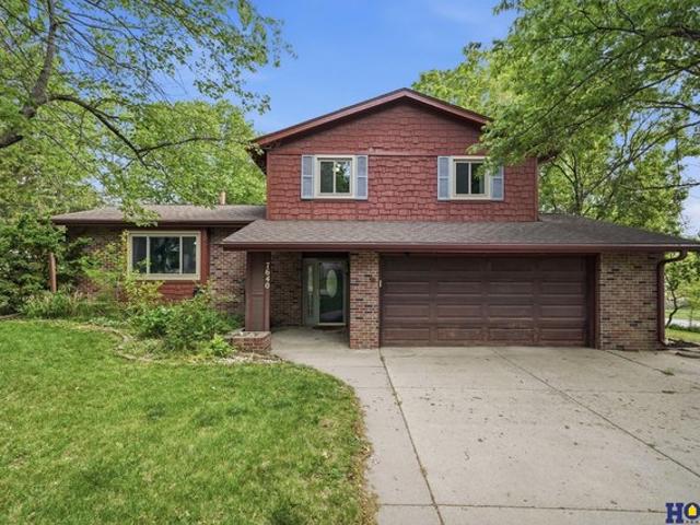 7640 South St, Lincoln, NE 68506