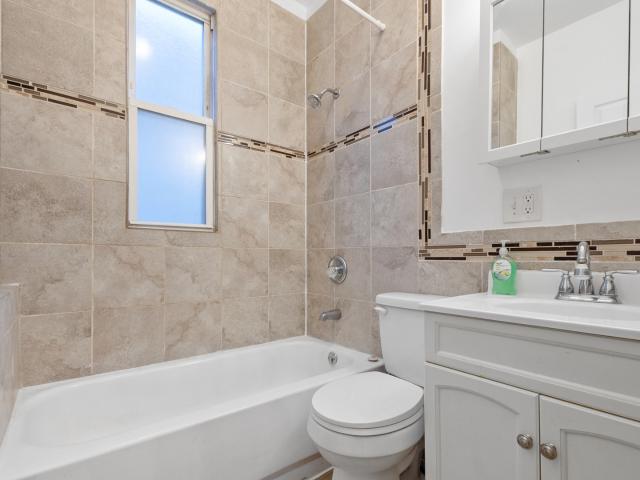 7642 S Dante Ave, Chicago, IL 60619 | MLS #12634