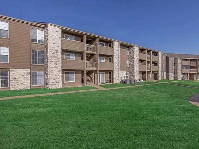 7643 E 51st St, Tulsa, OK 74145