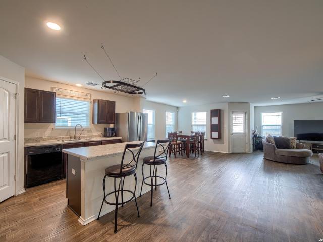 7643 Hercules, San Antonio, TX 78252 | MLS #1943