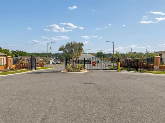 7643 Weehawken Dr, Zephyrhills, FL 33540 | MLS #TB8490