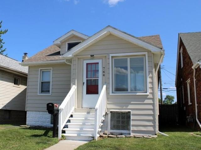 764 Cleophus Pkwy, Lincoln Park, MI 48146