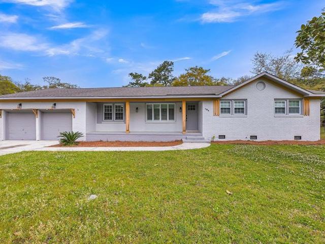 764 Creekside Dr, Charleston, SC 29412