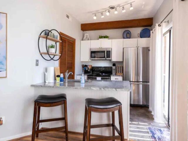 764 Laurelwood Condos