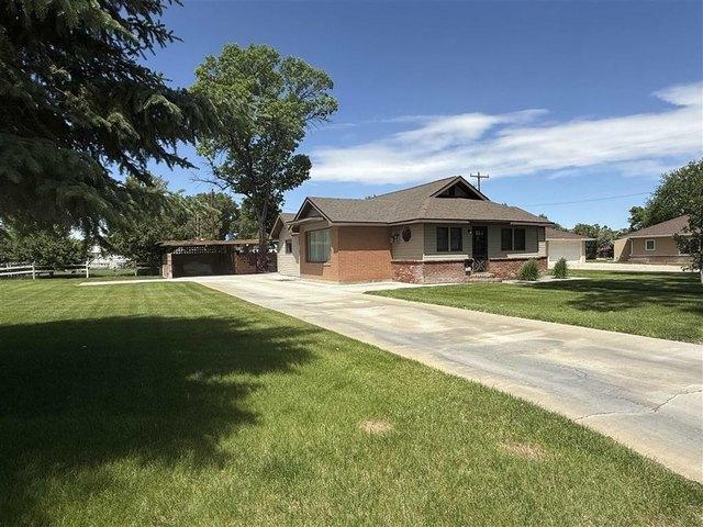 764 Shoshone Ave, Lovell, WY 82431