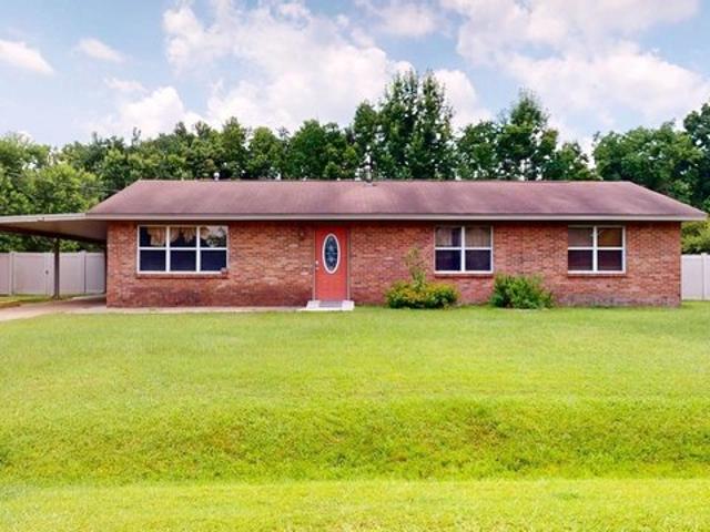 764 Pine Leaf St, Wetumpka, AL 36092
