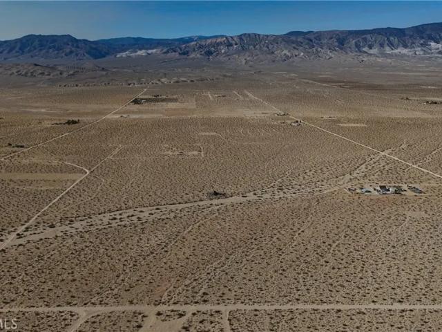 764 Rabbit Springs, Lucerne Valley, CA 92356 | MLS #HD26147