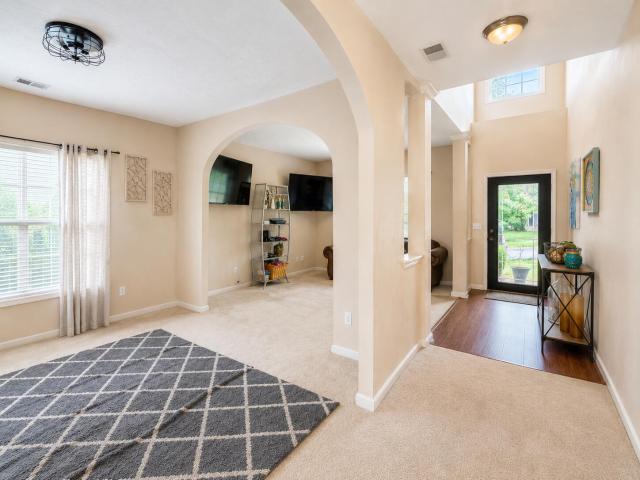 764 Woodhaven Place