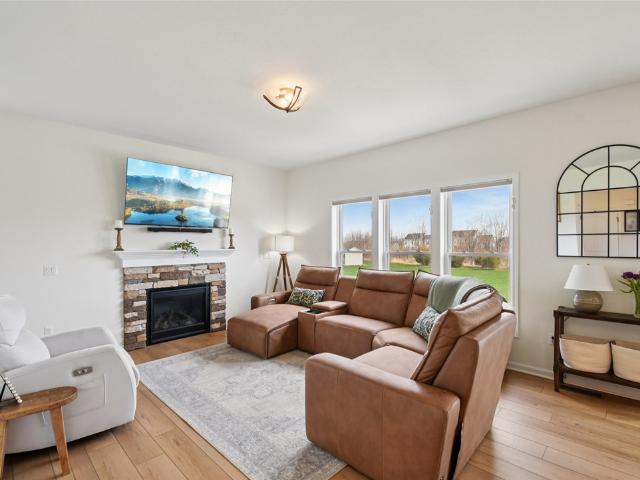 7658 Misty Way