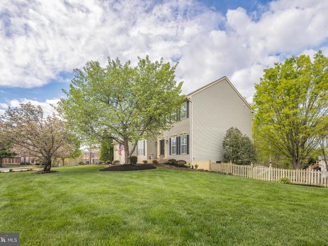 7658 Bexhill Ct, Gainesville, VA 20155 | MLS #VAPW2116 | Compass