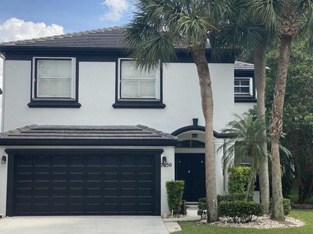 7650 Oak Grove Cir, Lake Worth, FL 33467