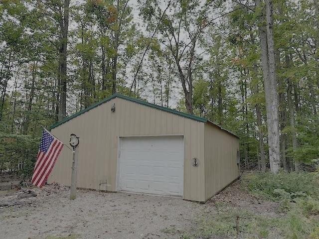 7650 Blackwood Ct, Harbor Springs, MI 49740